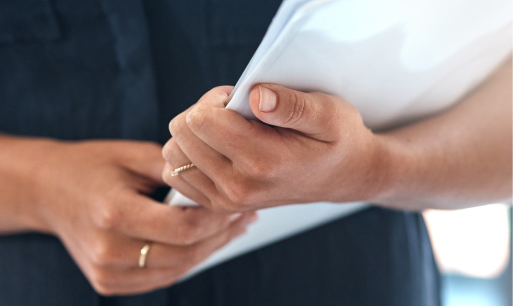 What Does a Process Server Actually Do? + 5 Crazy Stories