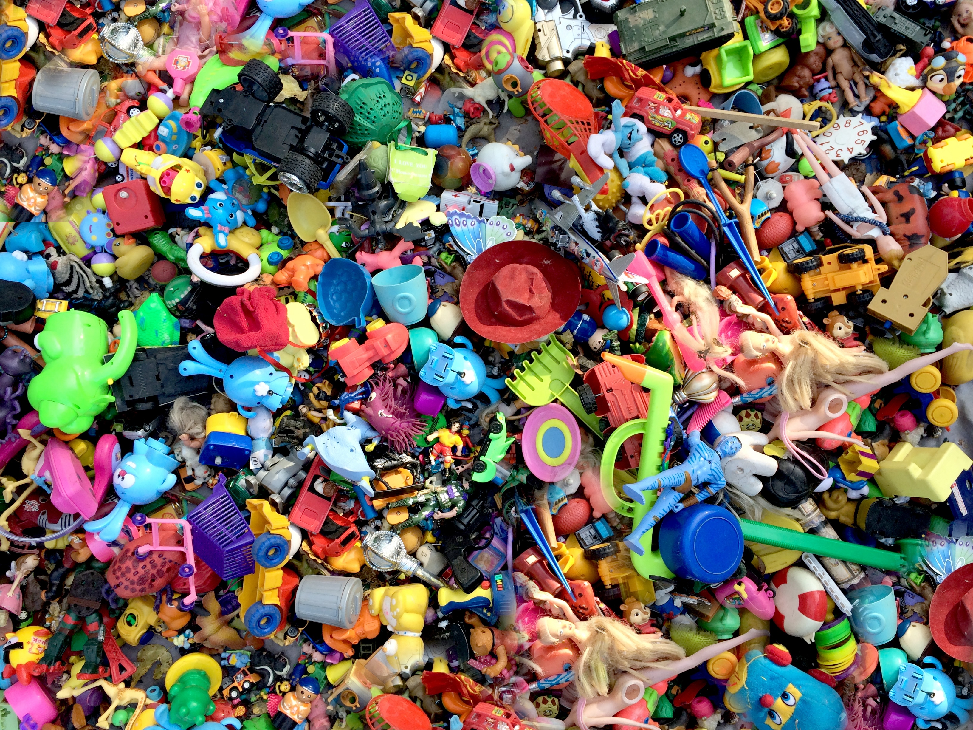 5 Shocking Facts About Toy Waste and How Parents Can Combat It