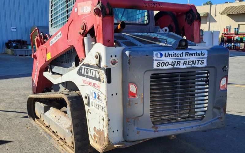 Quick Guide: Takeuchi Compact Track Loaders - Boom & Bucket