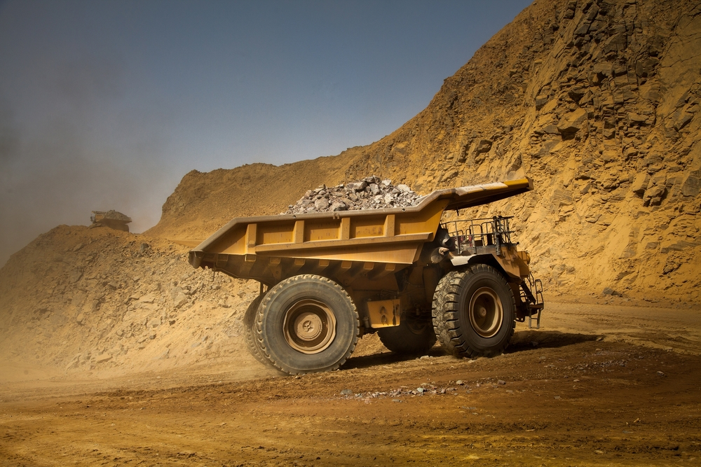 Power and Versatility of Off-Highway Trucks: A Closer Look at Heavy ...