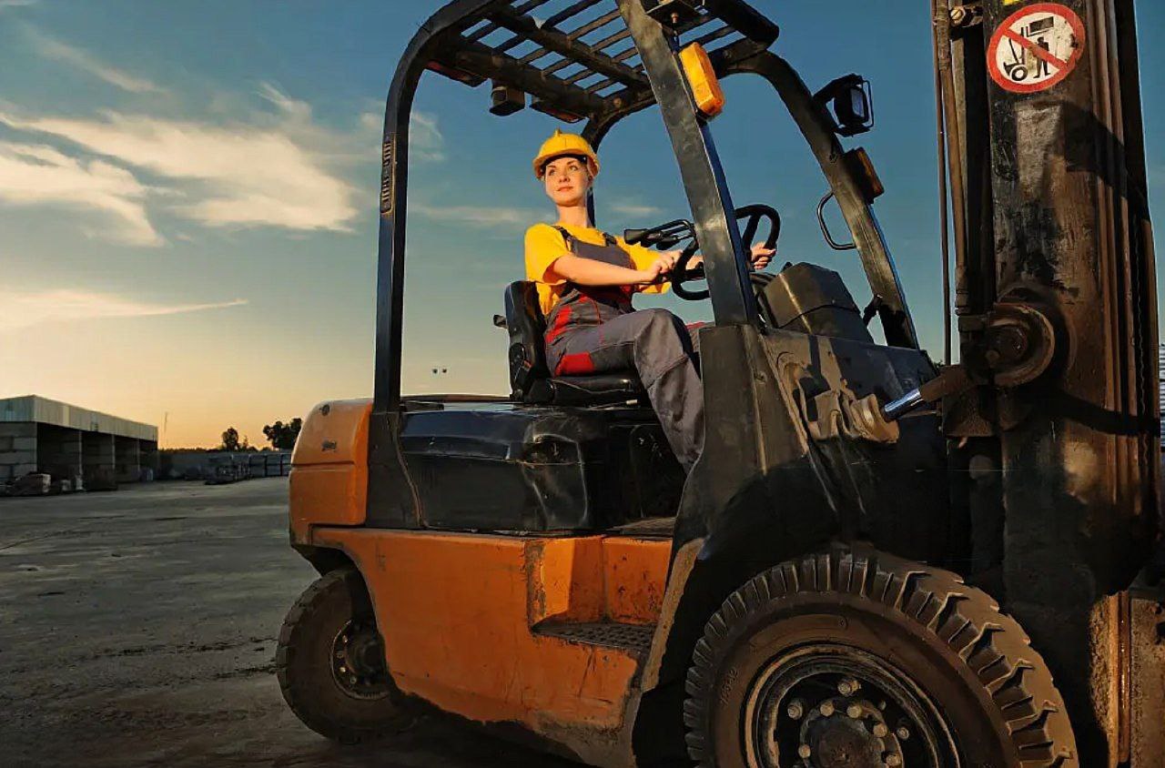 How To Drive a Forklift - Boom & Bucket