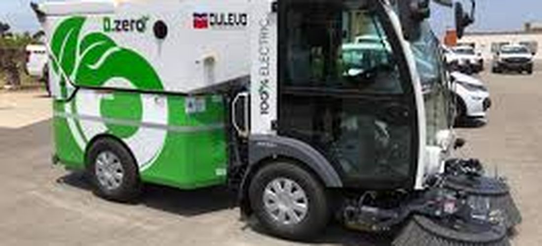 How it Works: Street Sweeper Combines Water, Brooms, Vacuum