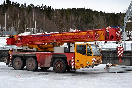 How Are Cranes Transported? Things to Know - Boom & Bucket