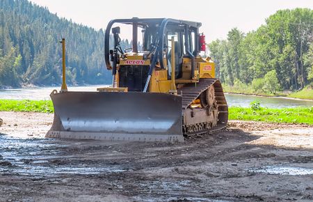 Choosing the Right Size and Type of Dozer for Earthmoving