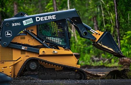 Discover the Benefits of a John Deere Mini Excavator
