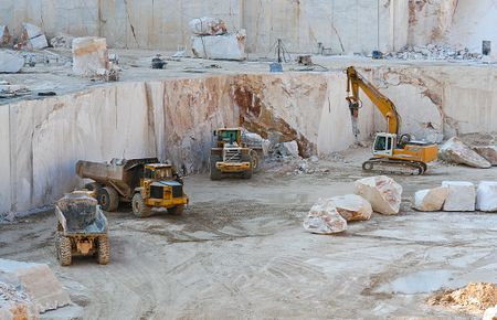 Advanced Quarrying Techniques and Processes - Boom & Bucket