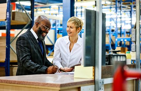 Simplifying Transactions with Heavy Equipment Brokers: Buyer's Guide