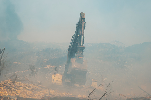 Preventing and Responding to Heavy Equipment Fires on the Job Site