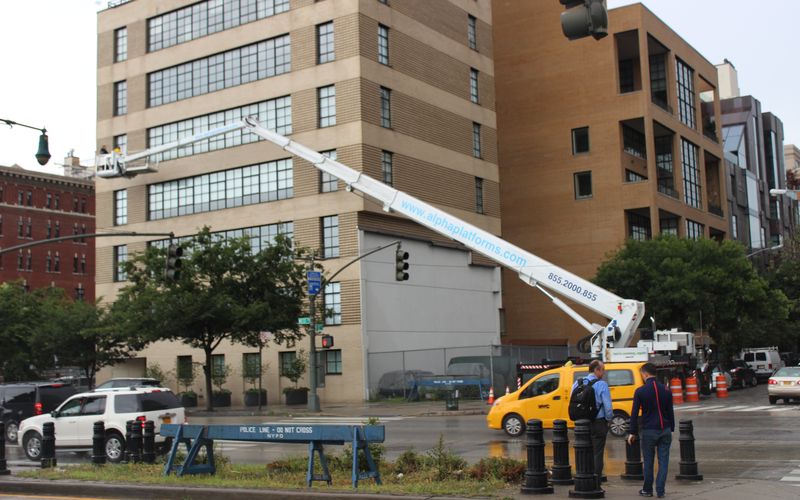 The Best Attachments for Telehandlers - Boom & Bucket