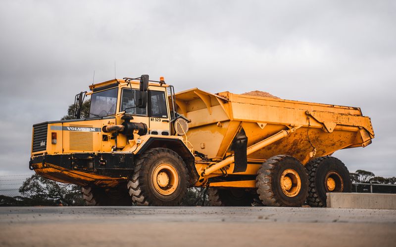 Quick Guide: Types of Dump Trucks - Boom & Bucket