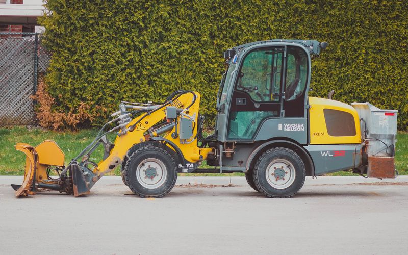 Quick Guide to Backhoes: What is the Average Weight of a Backhoe?