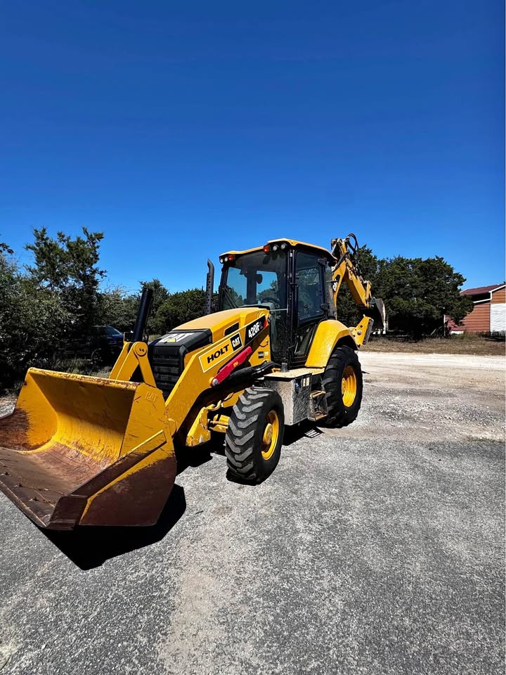 Types Of Backhoe Loader