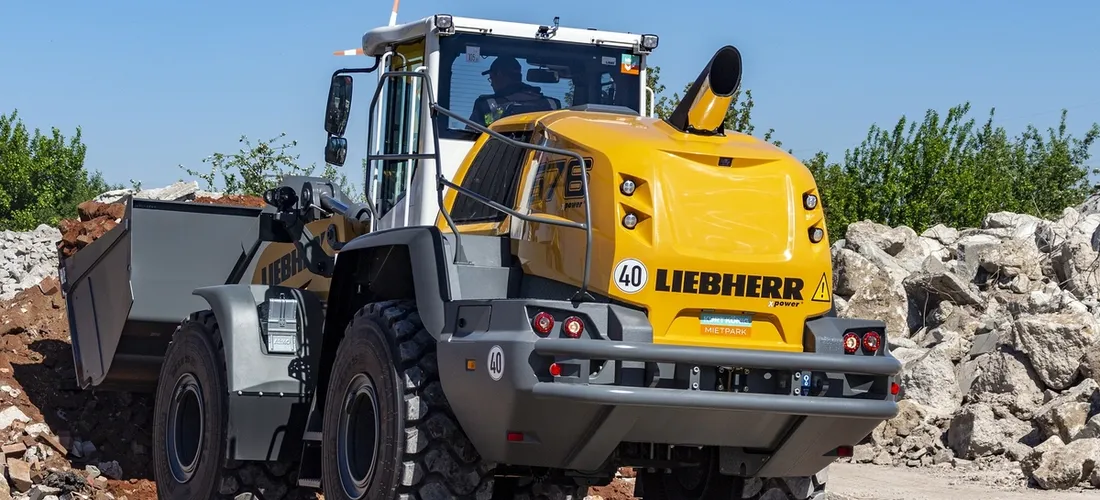 Understanding the Different Types of Wheel Loaders