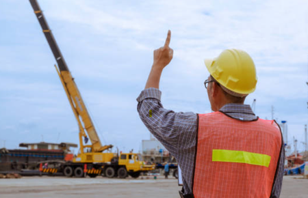 Popular Crane Hand Signals and What They Mean