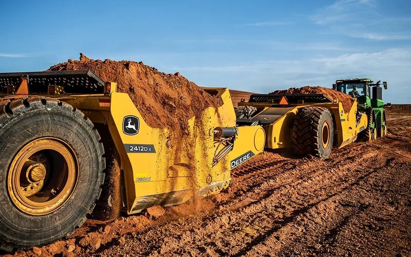 The Benefits of Scrapers for Heavy Earthmoving and Mining Applications