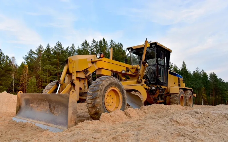 HOW MOTOR GRADER CAN UPLIFT YOUR CONSTRUCTION PROJECT’S EFFICIENCY