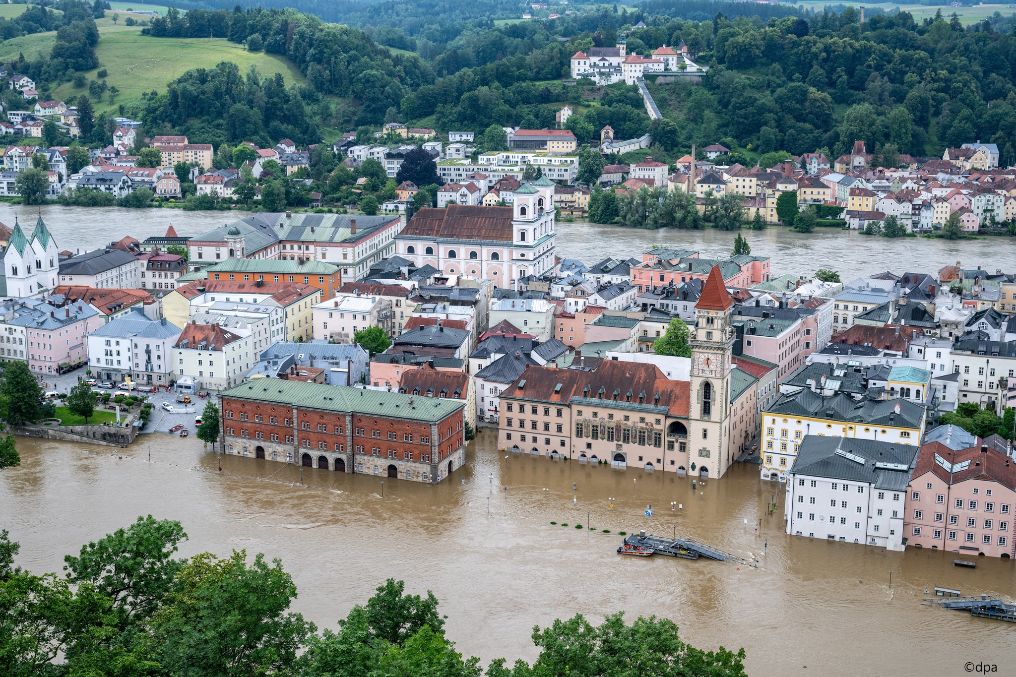 Danube River Flooding Hungary Danube Waters Reach Decade High After