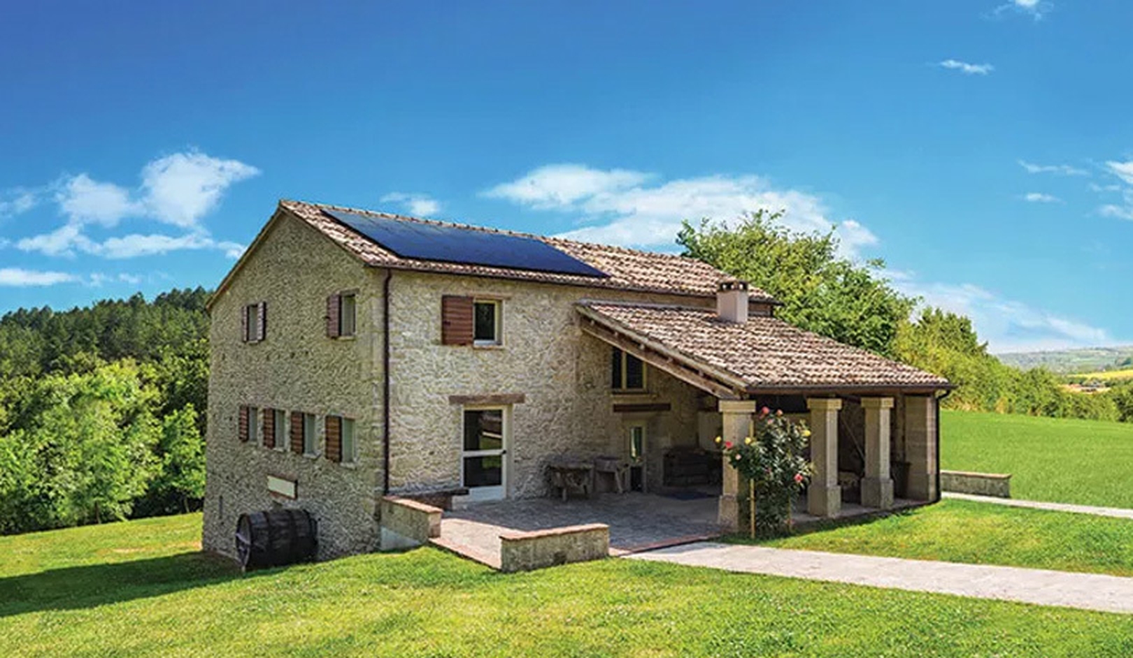 Maxeon Solar Panel Review: Top tier and Top Dollar | EnergySage