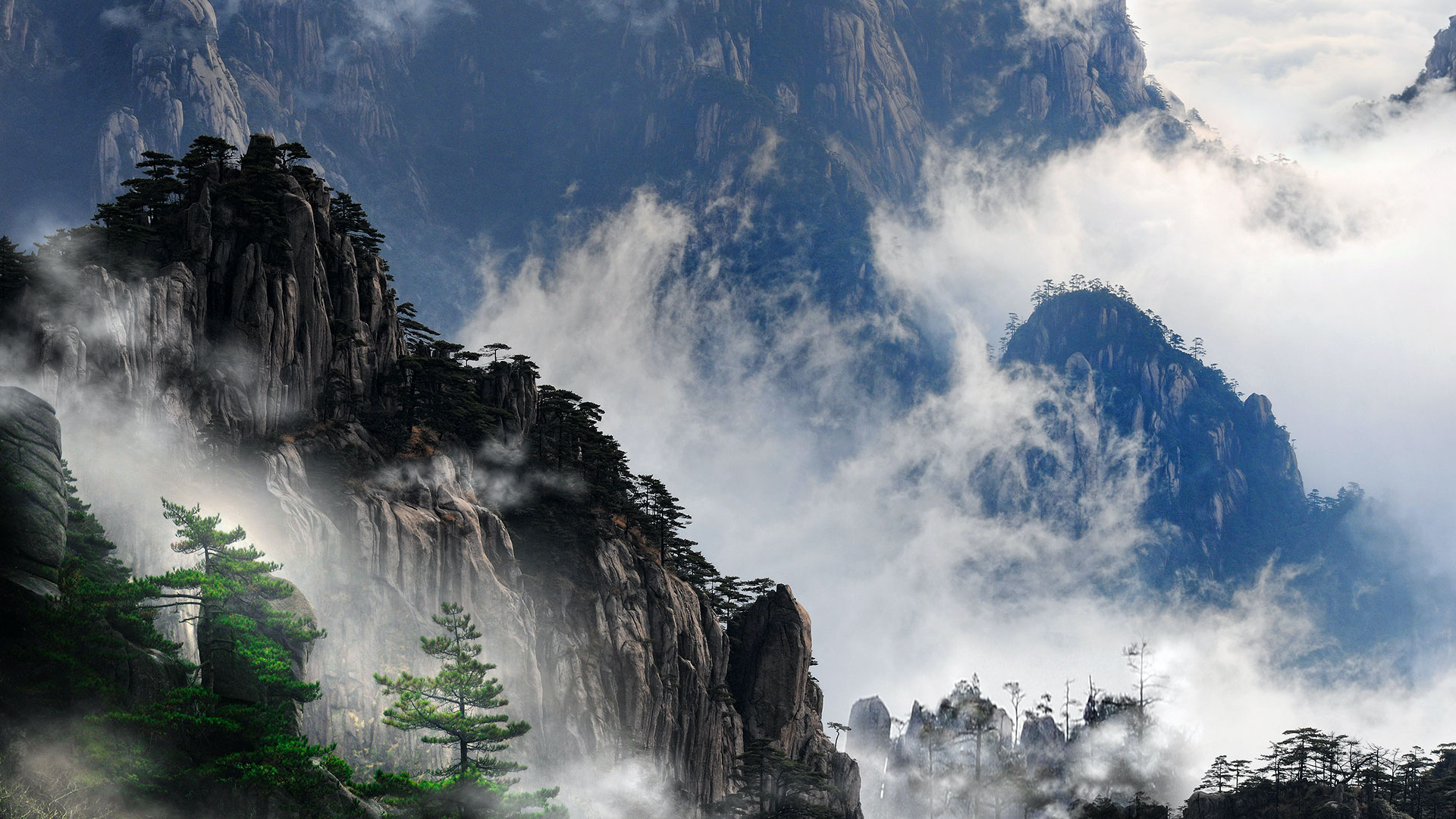 How to distinguish the conjunctions 还是 (háishì) and 或者 (huòzhě) in ...