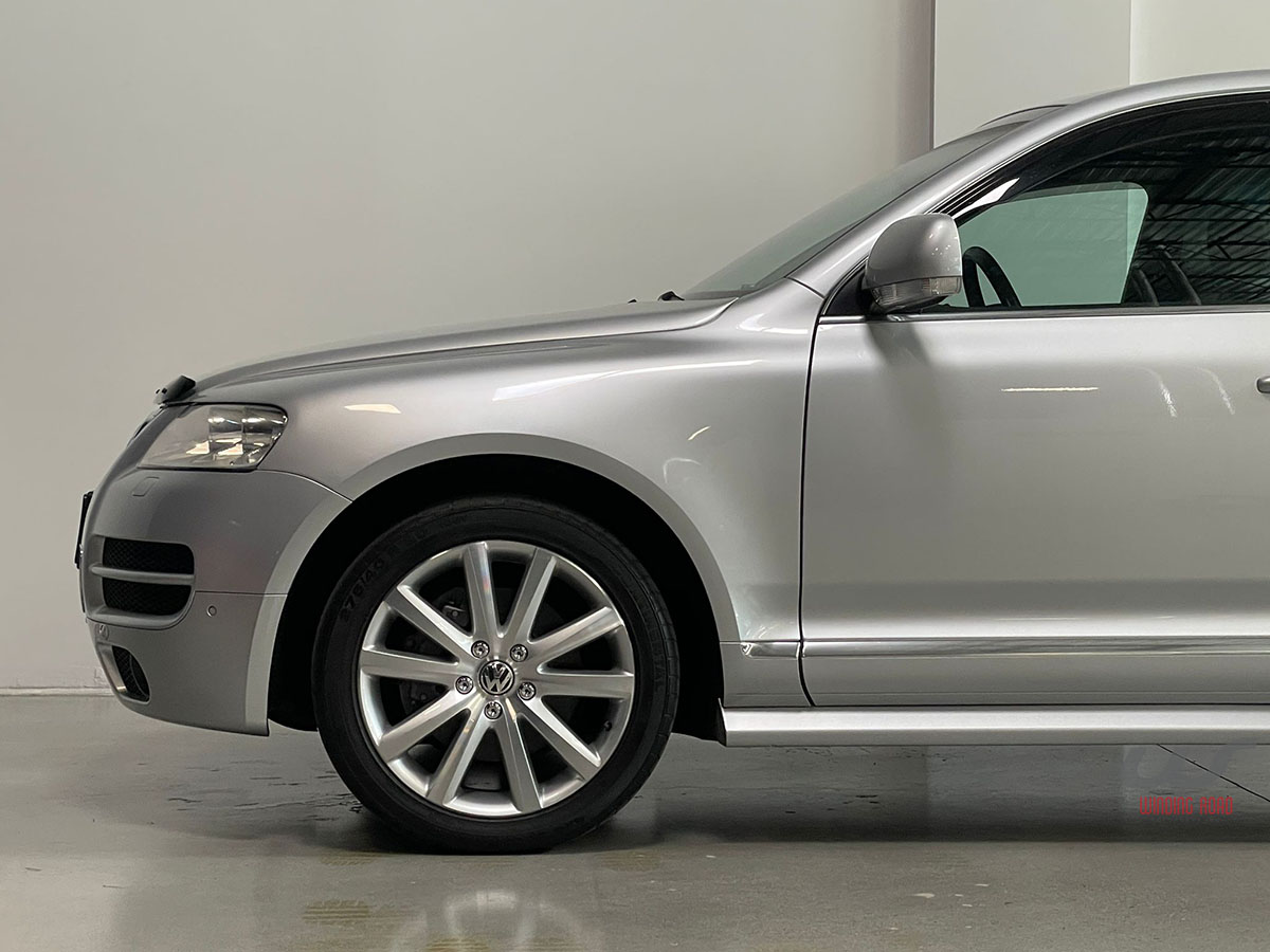 Volkswagen Touareg W12 Executive – Winding Road Motorcars
