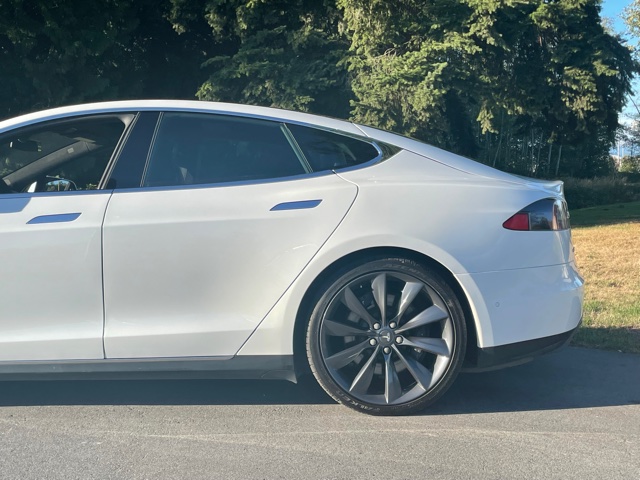 Tesla Model S 90D – Winding Road Motorcars