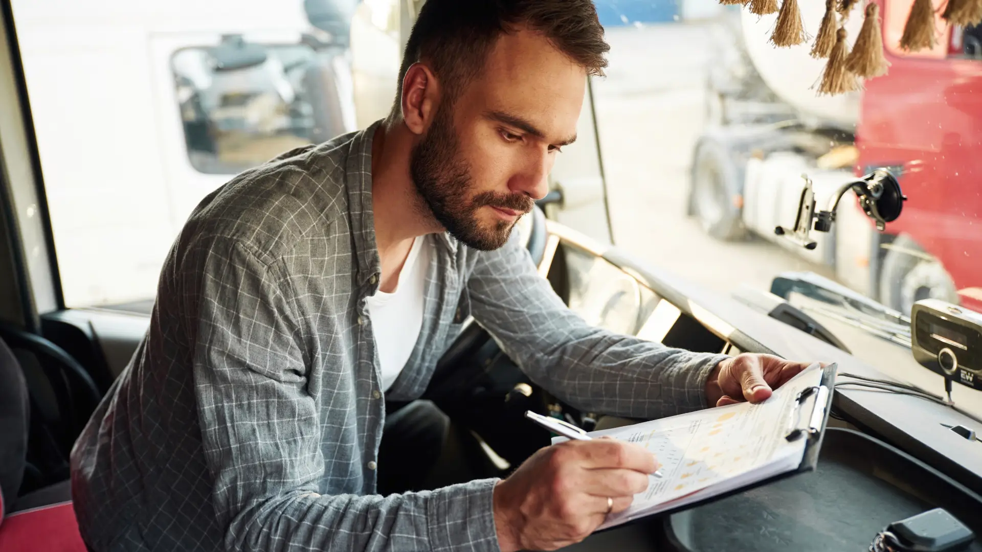 How to Get CDL Truck Driving License. Step by Step