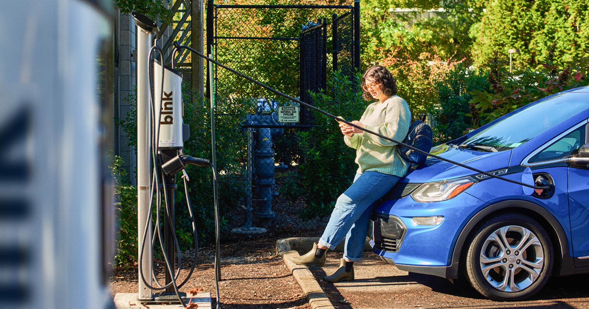 Blink and ChargeHub Enable EV Roaming Across North America