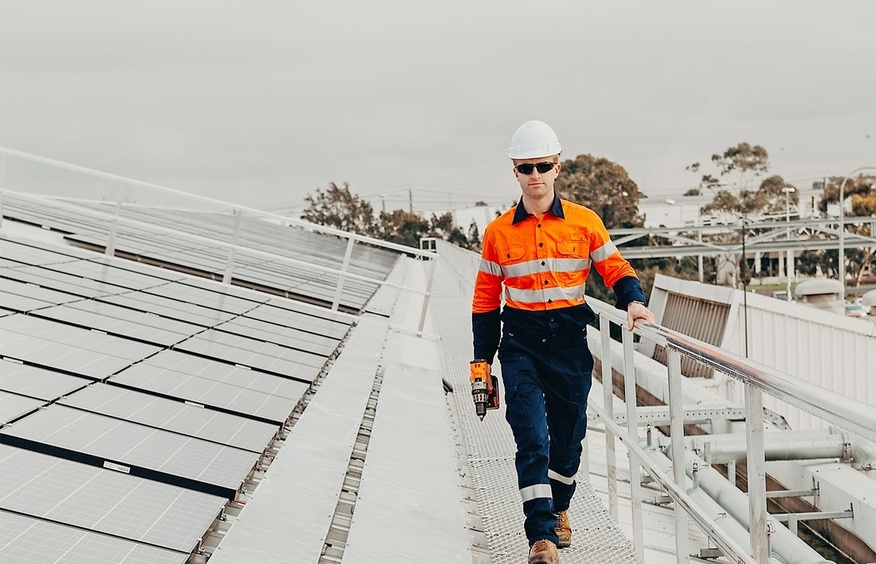 Fall Arrest & Fall Restraint System, Devices and Equipment