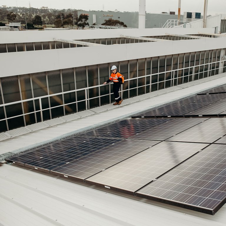 Walkway guardrail one side - metal deck mount | Kattsafe