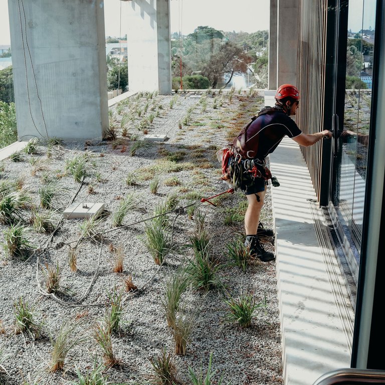 Concrete mount static line system | Kattsafe