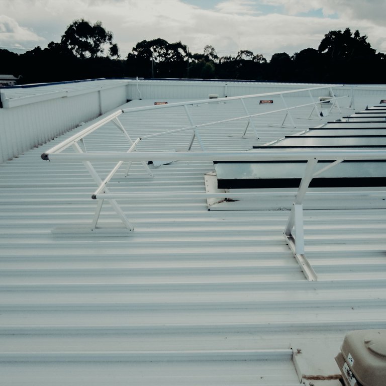 Guardrail - metal deck mount | Kattsafe