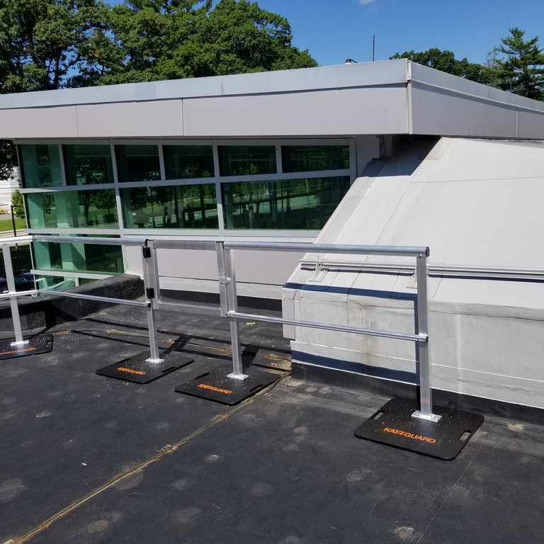 GR34 Non-Penetrating Guardrail | Kattsafe