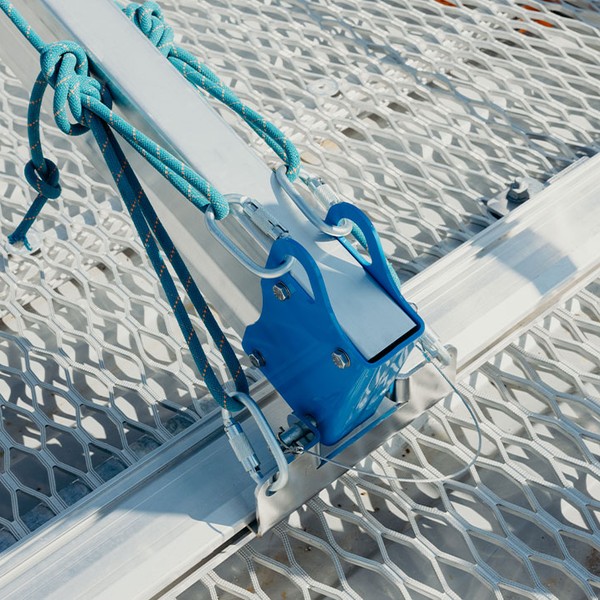 Davits and needles | Kattsafe