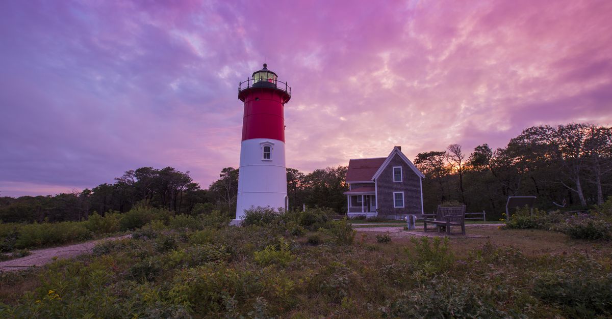 CAPE COD'S RELOCATED LIGHTHOUSES | Wildsam