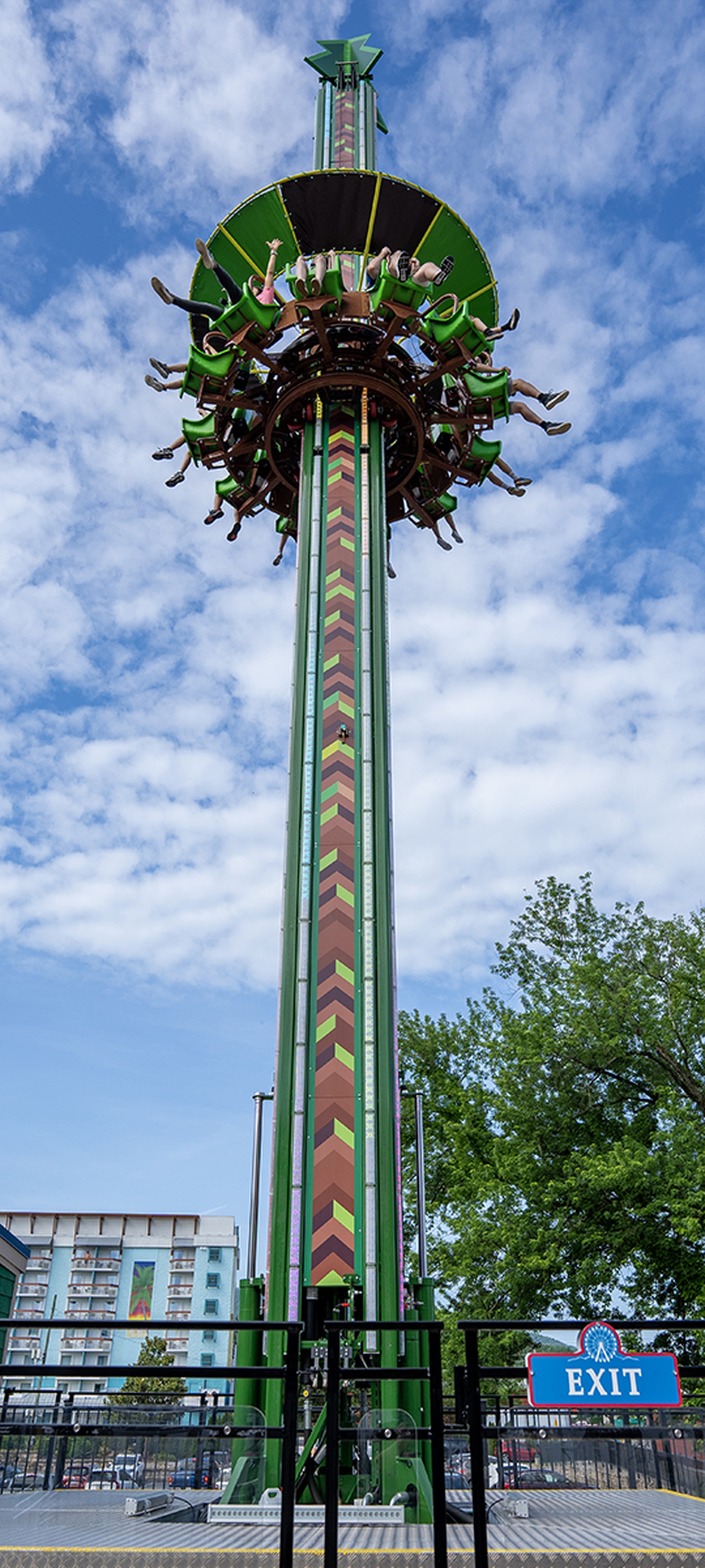 Tree Fall Drop Tower at The Island in Pigeon Forge | The Island in ...