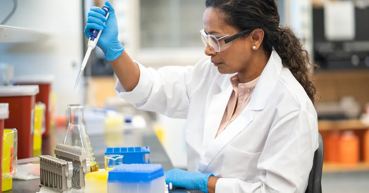 Medical lab scientist: Hospital lab vs. reference lab